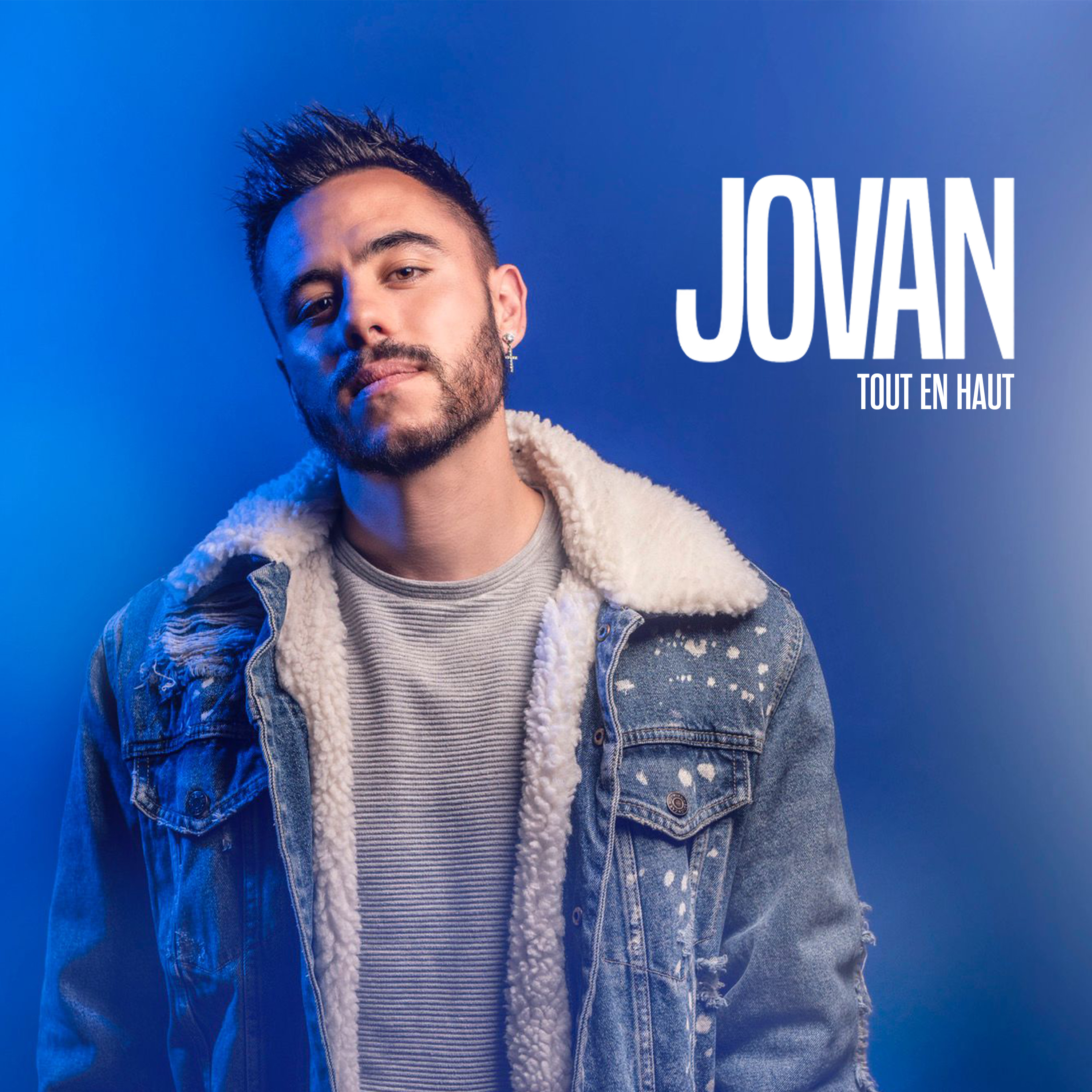Jovan séduit avec le single Tout en Haut